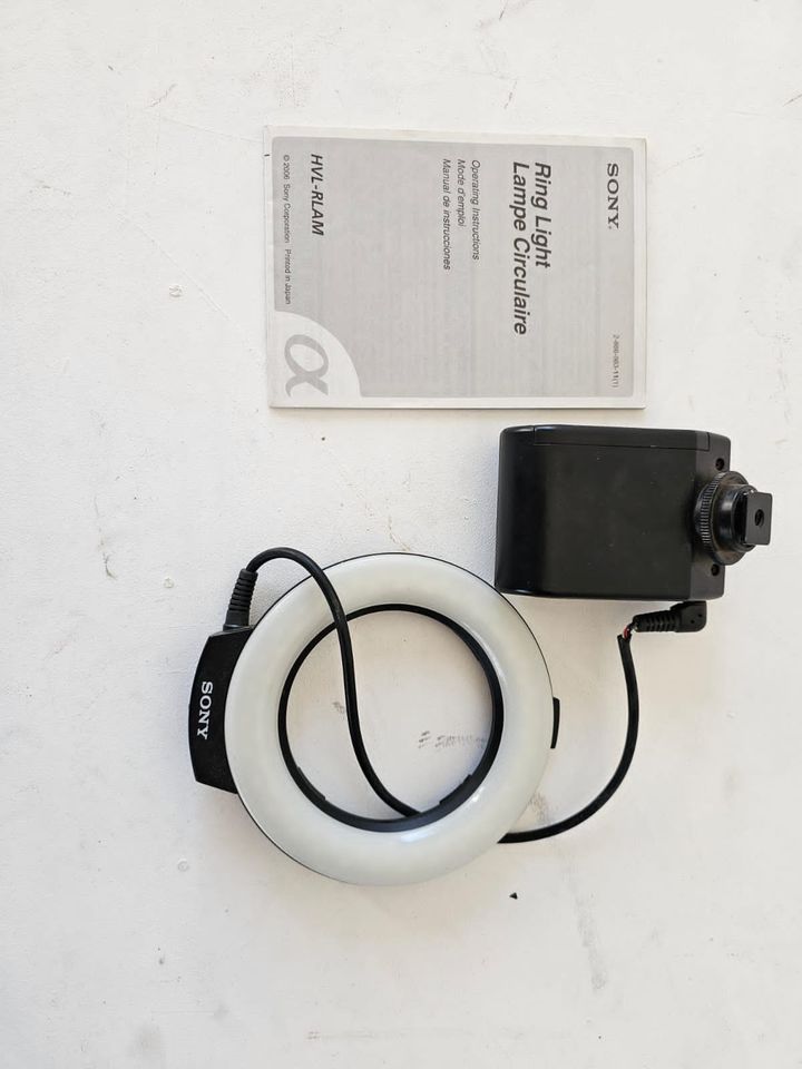 SONY RING LIGHT - Action 2 Auction